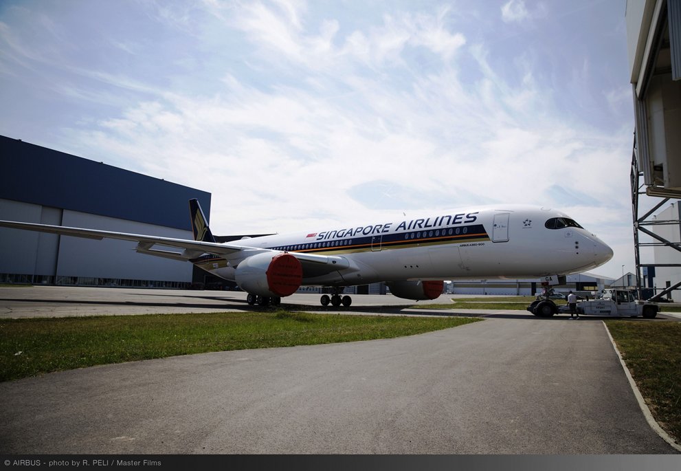El primer A350-900 Ultra Long Range para Singapore ya luce los colores ...