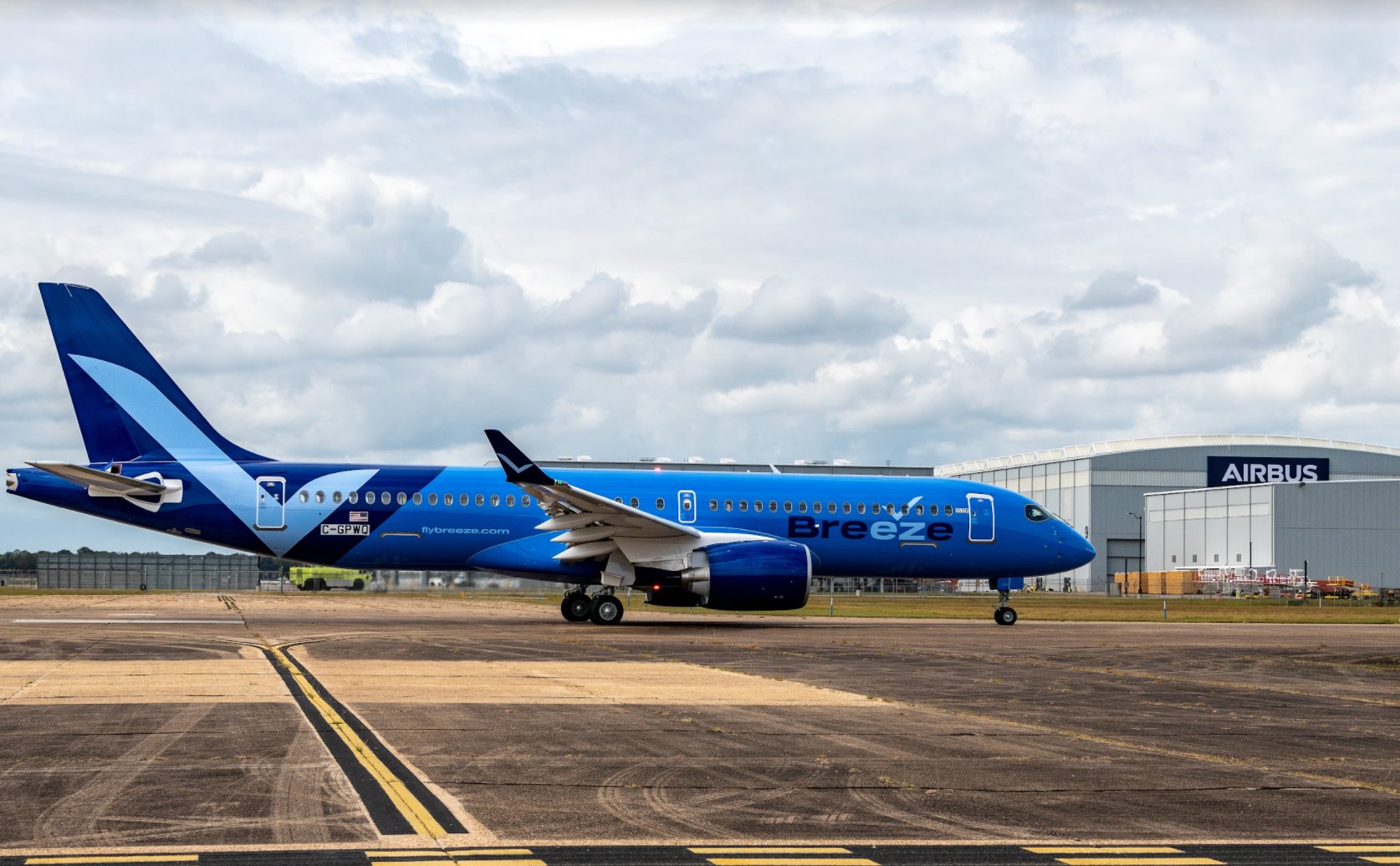 Breeze Airways inaugurates flights between Orlando and Charleston (CRW ...