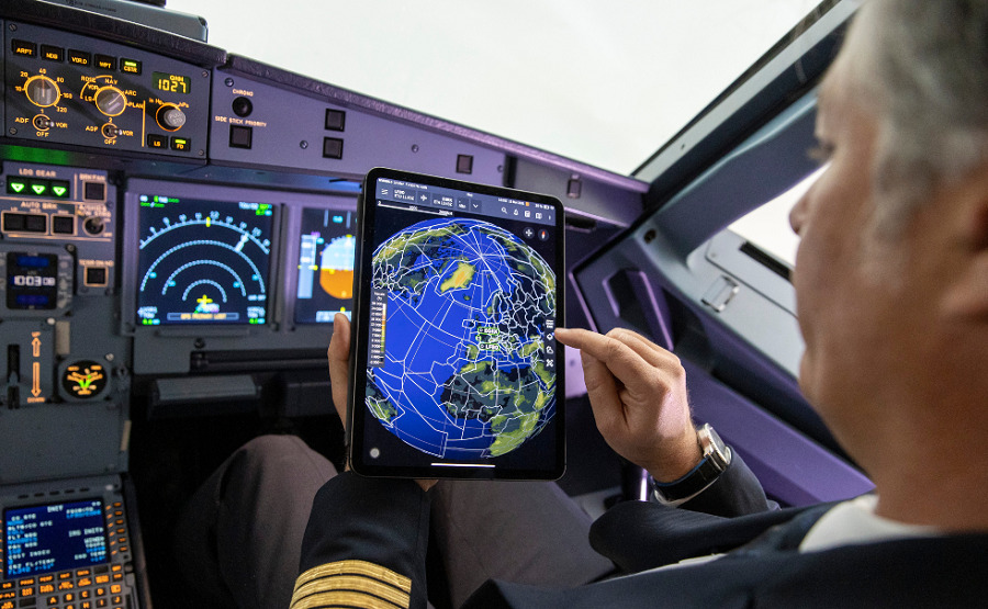 Mission+, the electronic flight assistant developed by Airbus and ...