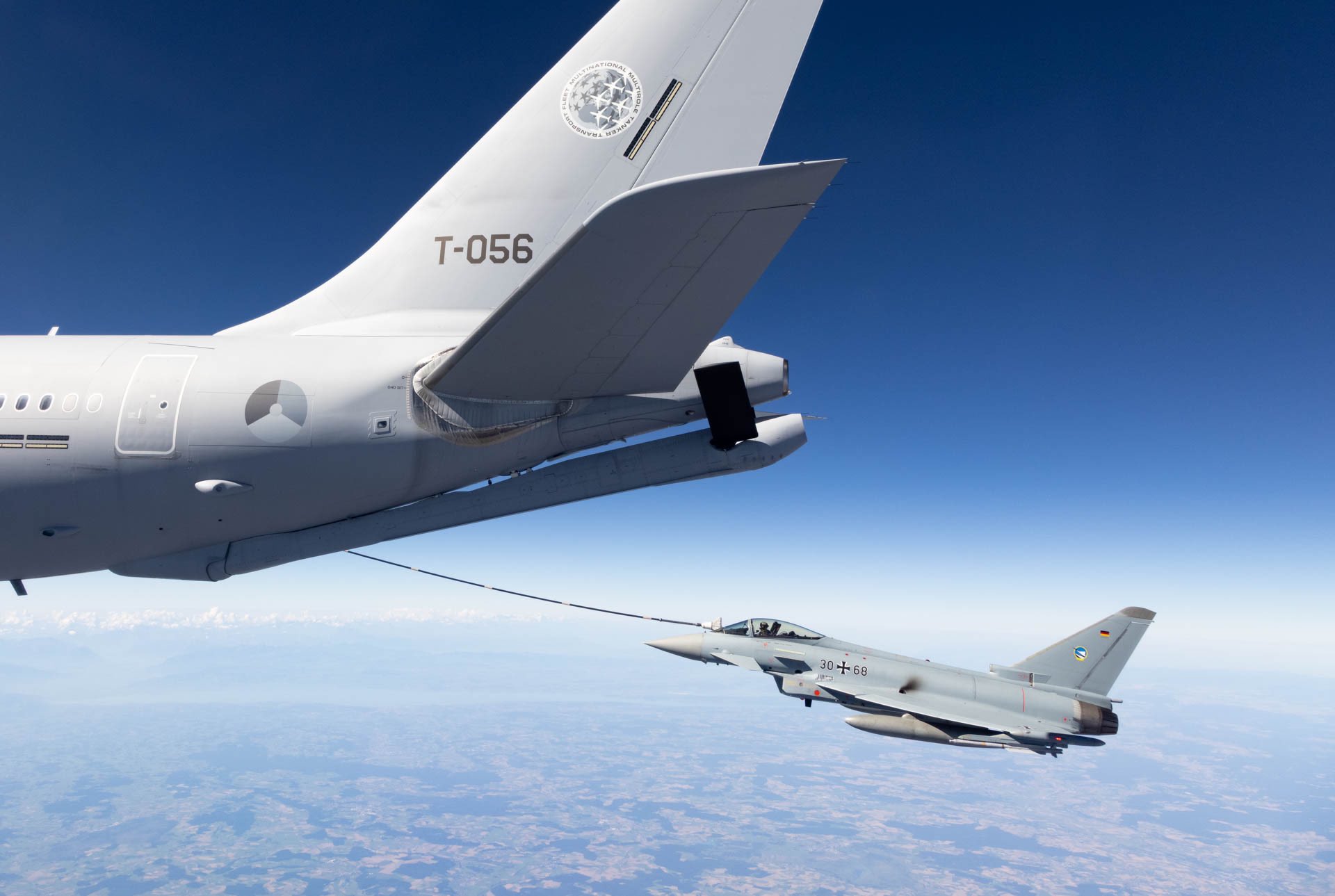 Spain and Germany seek to automate in-flight refueling by probe-and ...