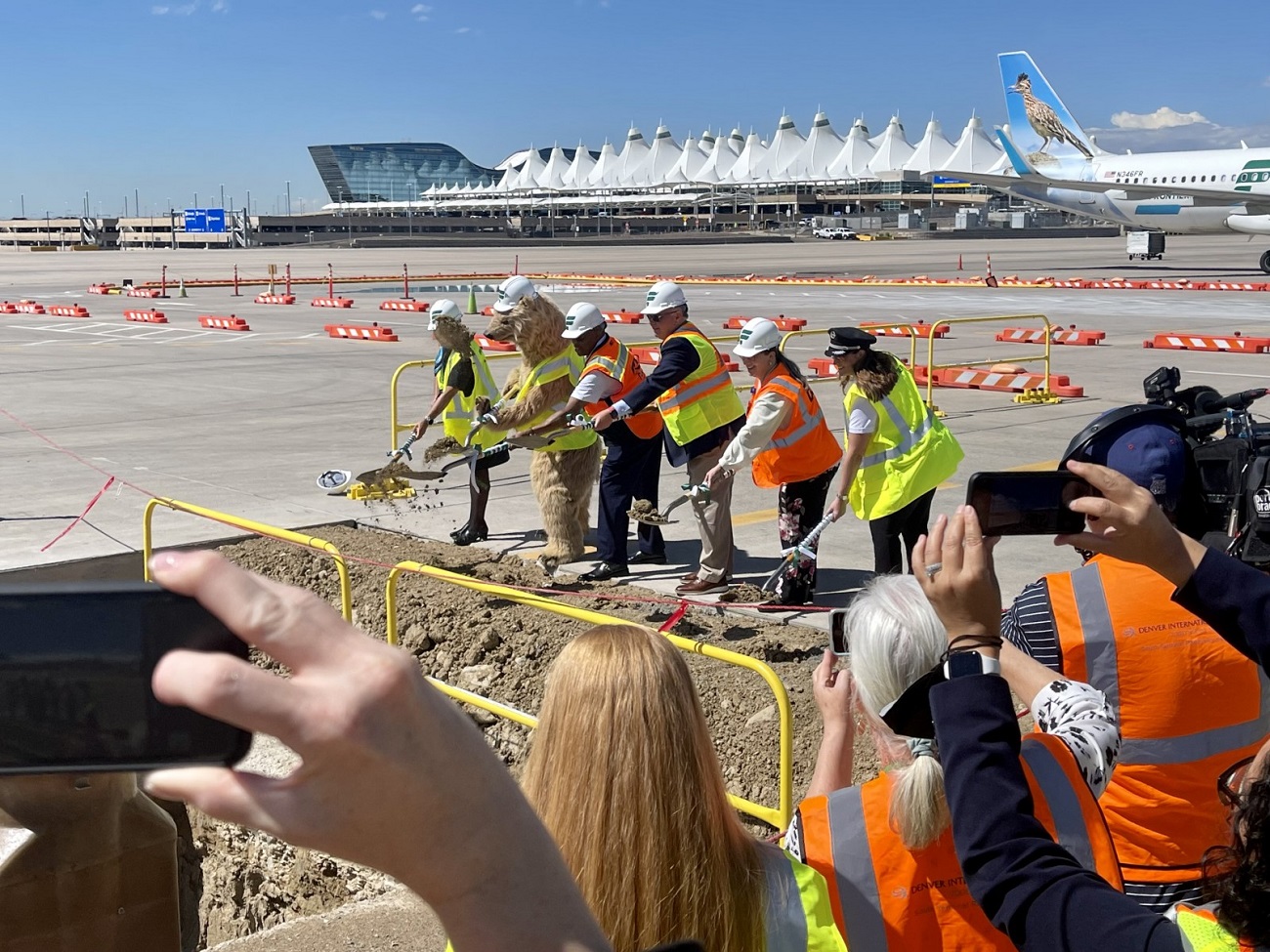 Frontier Airlines starts the construction of its new exclusive terminal ...