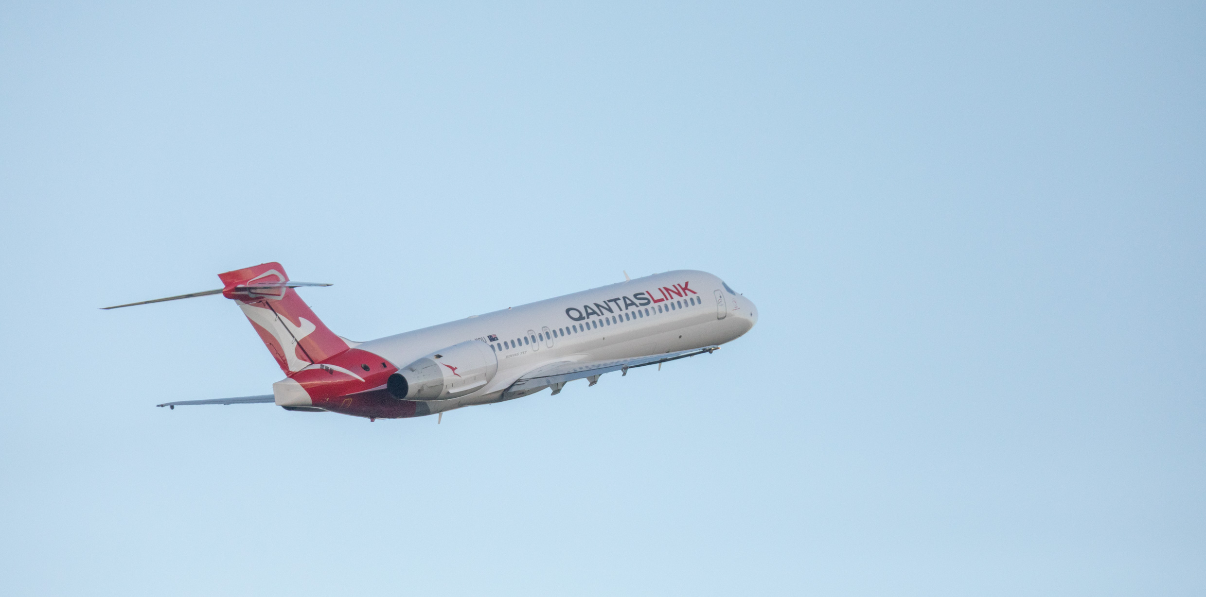 End of an Era: Qantas Bids Farewell to Its First Boeing 717 – Aviacionline