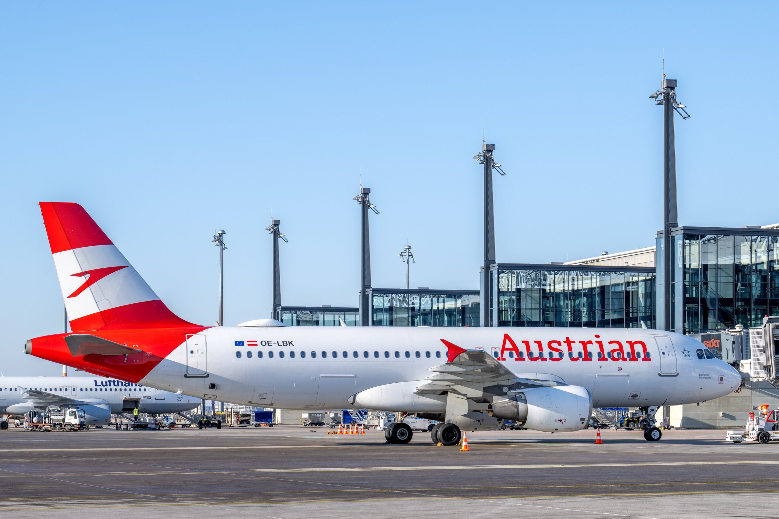 Austrian Airlines to have more flights between Innsbruck and Berlin ...