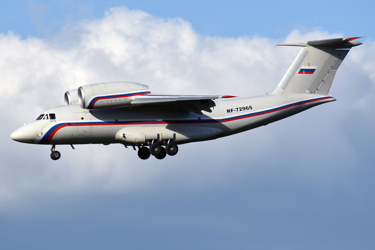 With the future Il-212 light military transport aircraft, Russia seeks ...