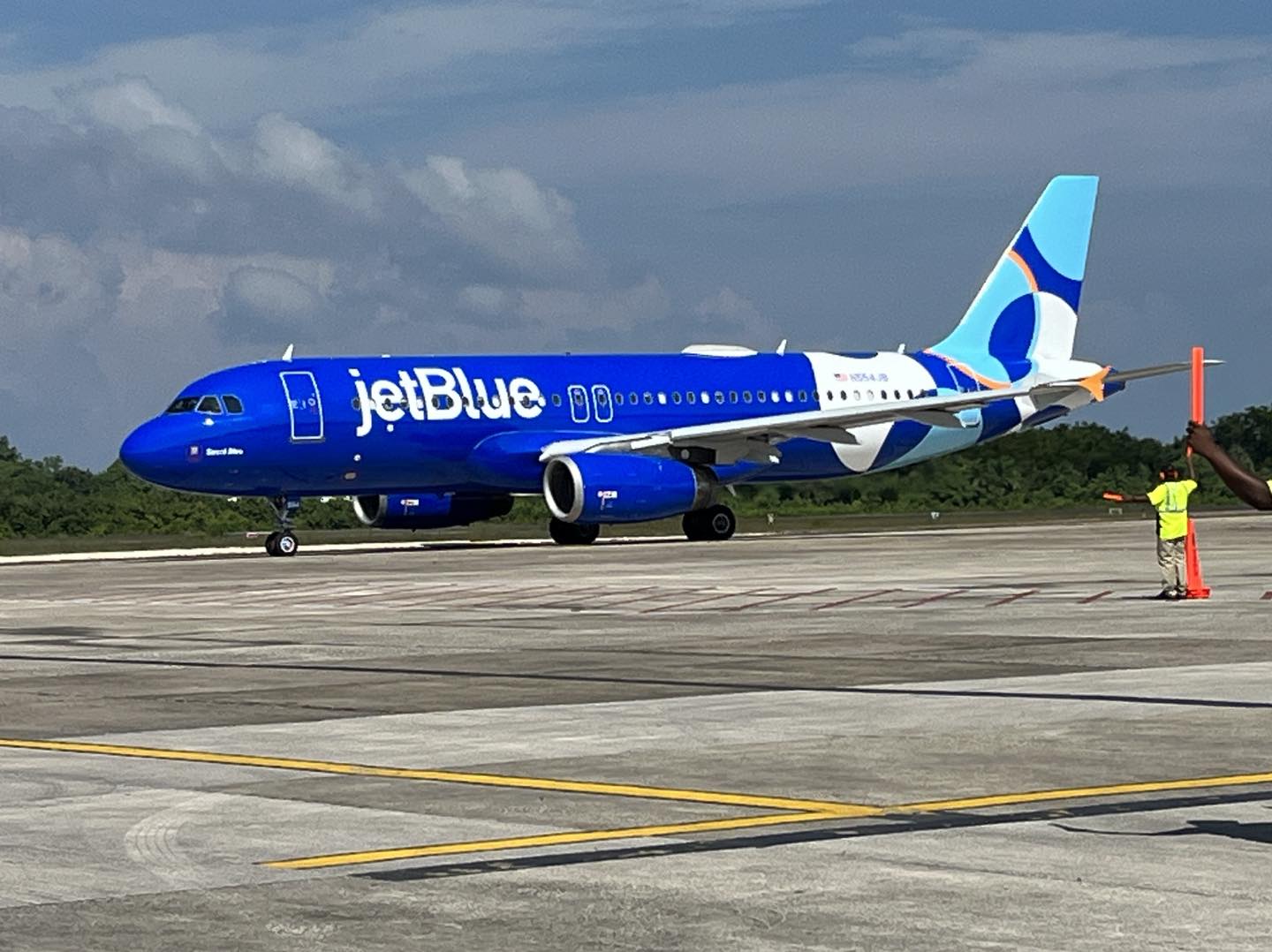 JetBlue inaugura sus vuelos entre Medellín y San Juan (Puerto Rico ...