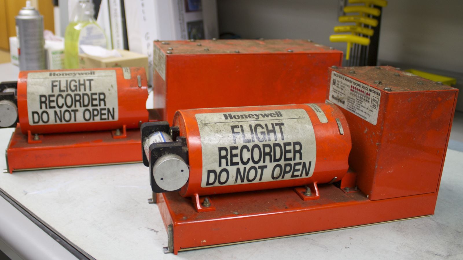 NTSB Calls -Again- for Mandatory 25-Hour Cockpit Voice Recorders on All ...