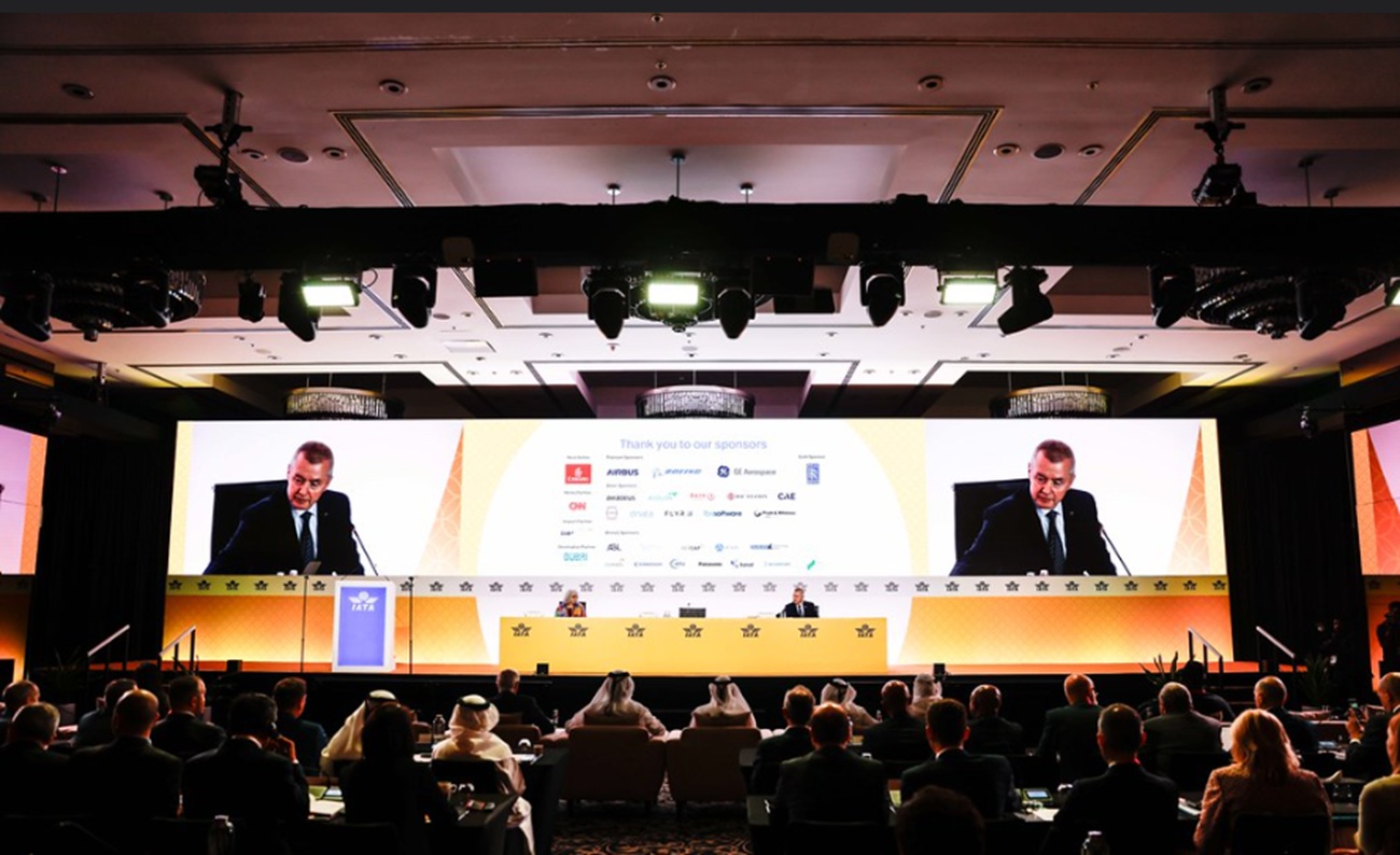 Setenta y tres ejecutivos de aerolíneas se han comprometido con la ...