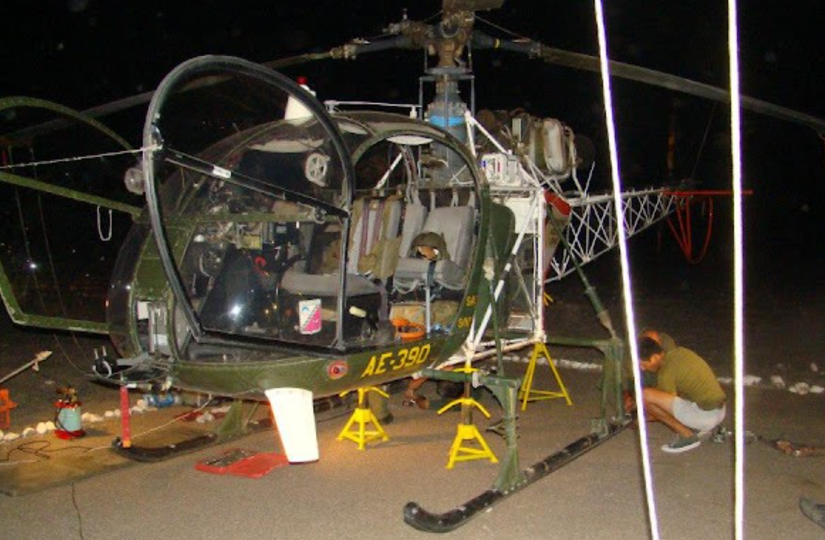 Aérospatiale SA-315B Lama Helicopter Makes Emergency Landing in ...