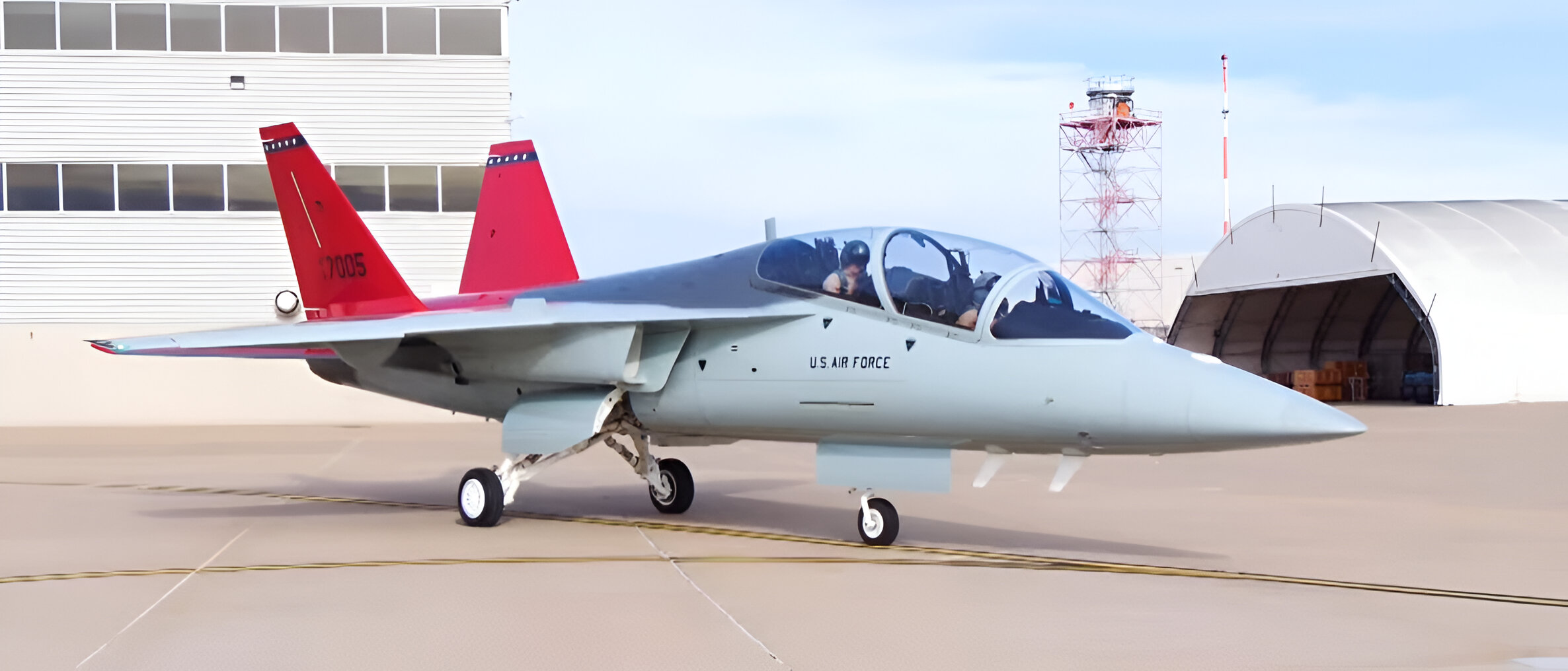 T-7A RedHawk: Boeing completes delivery of last EMD prototype to USAF ...