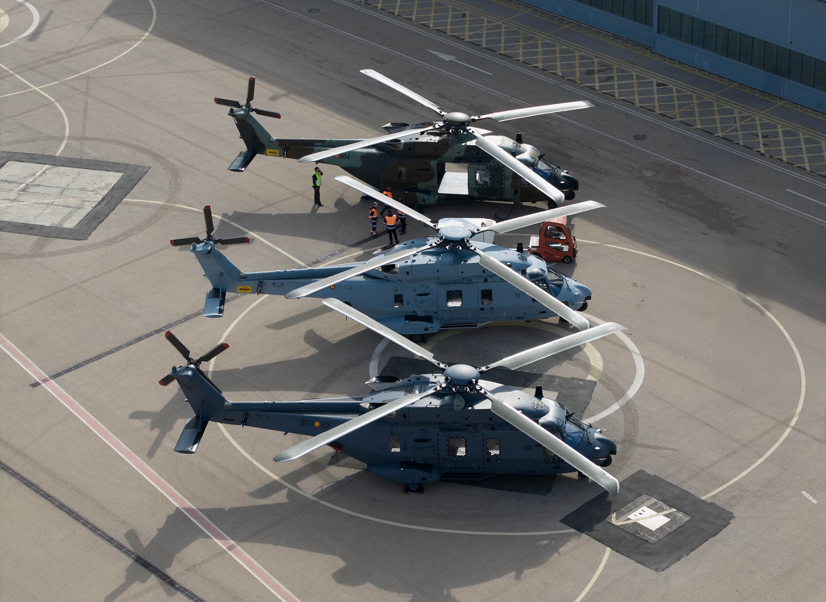 Airbus entrega el primer NH90 Estándar 3 al Ejército del Aire y del ... Airbus entrega el primer NH90 Estándar 3 al Ejército del Aire y del ...