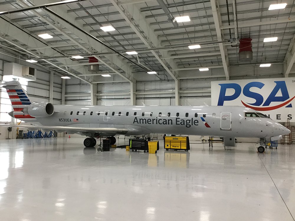 Black Boxes of American Airlines Bombardier CRJ-700 Still Unrecovered ...