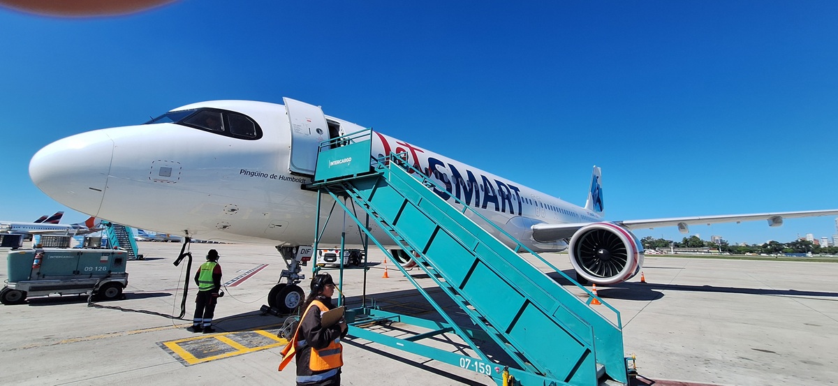 JetSMART Launches Airbus A321neo in Argentina with Three Inaugural ...