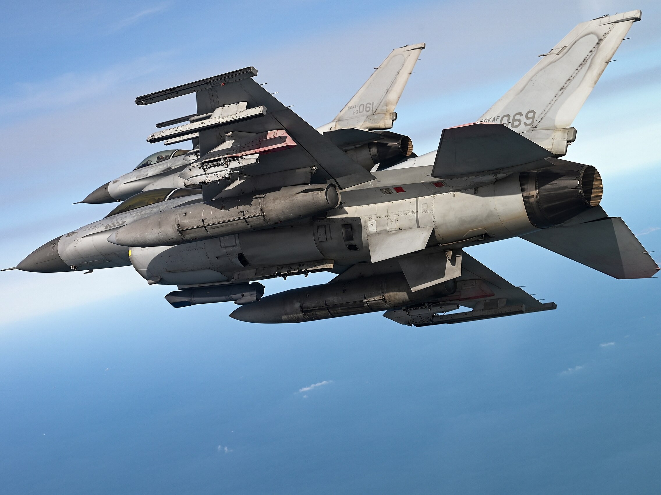KF-16 fighters mistakenly bomb village in South Korea: What we know – Aviacionline