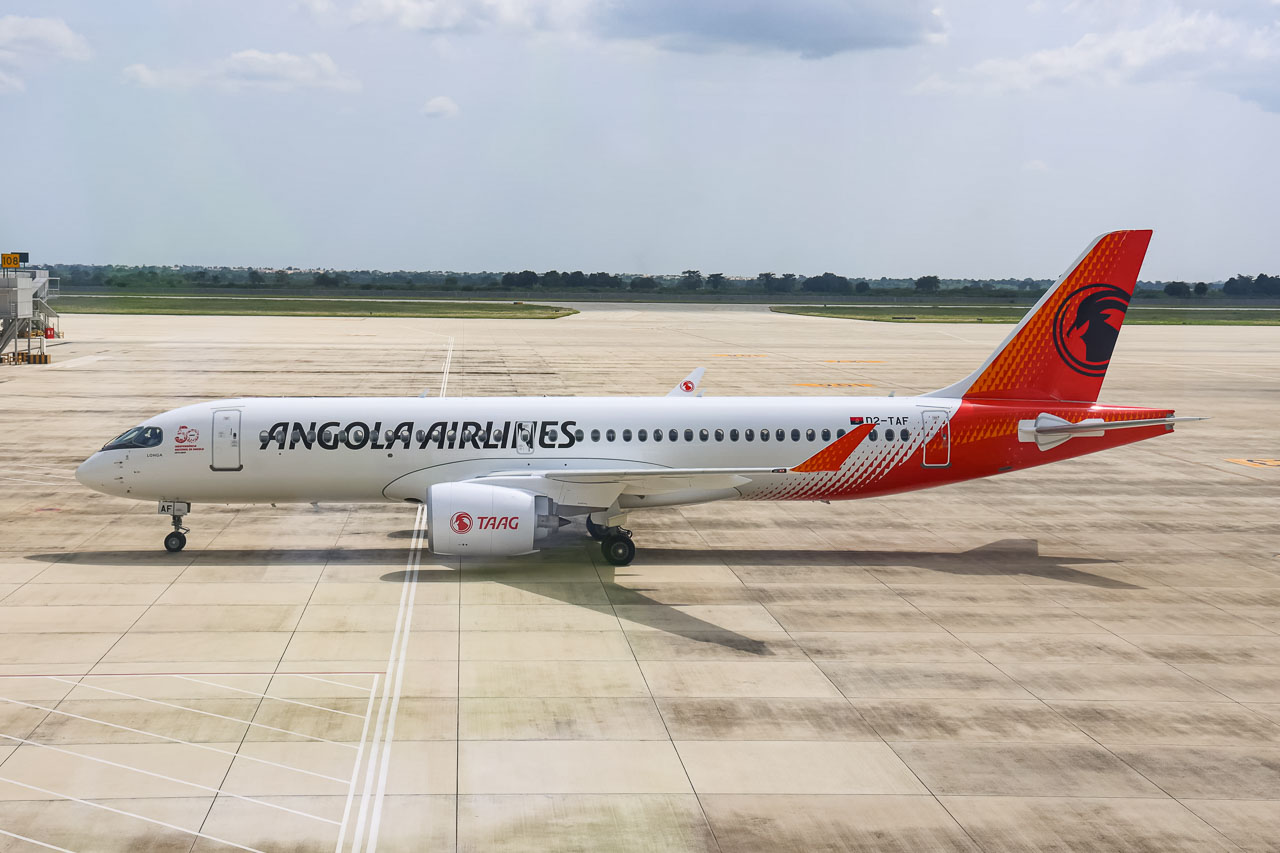 TAAG ya tiene su segundo Airbus A220 recién salido de fábrica ...